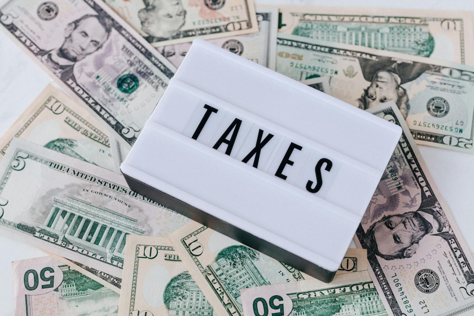 HS281 Capital Gains Tax: Spouses, Civil Partner & Separation